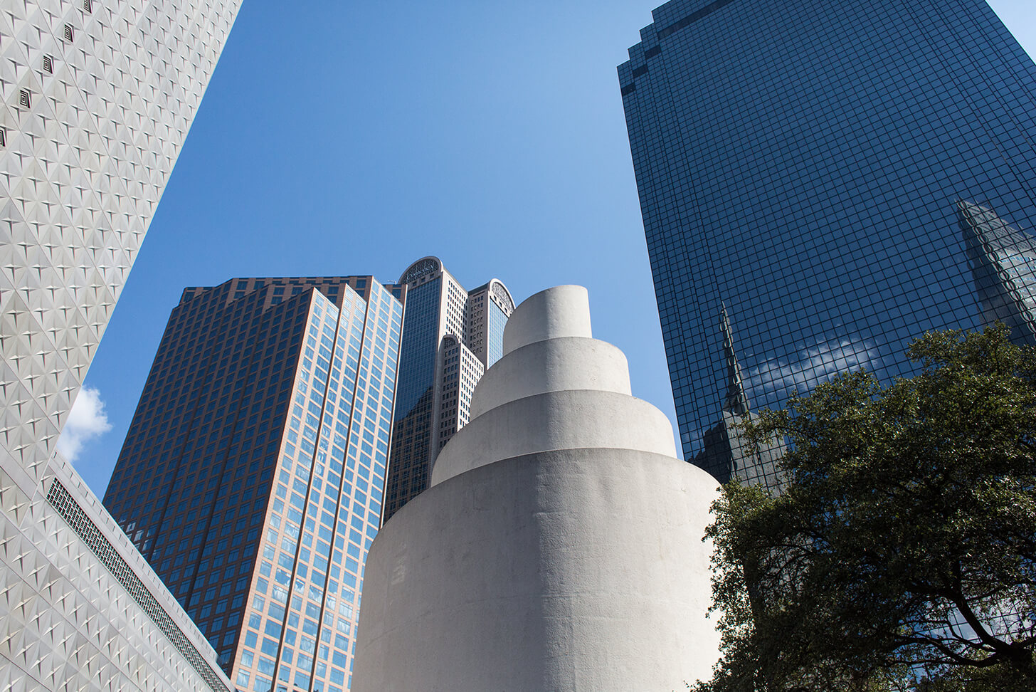 Dallas Art Tour – Garrett Leight